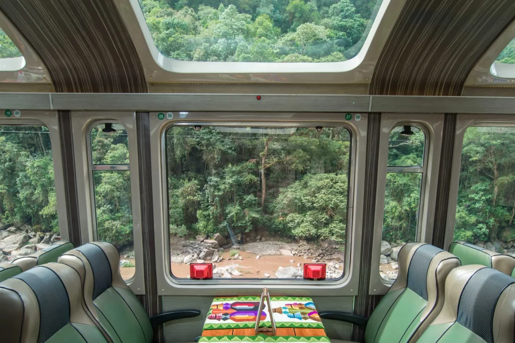 Trem Panorâmico para Machu Picchu Cusco | PeruRail Vistadome